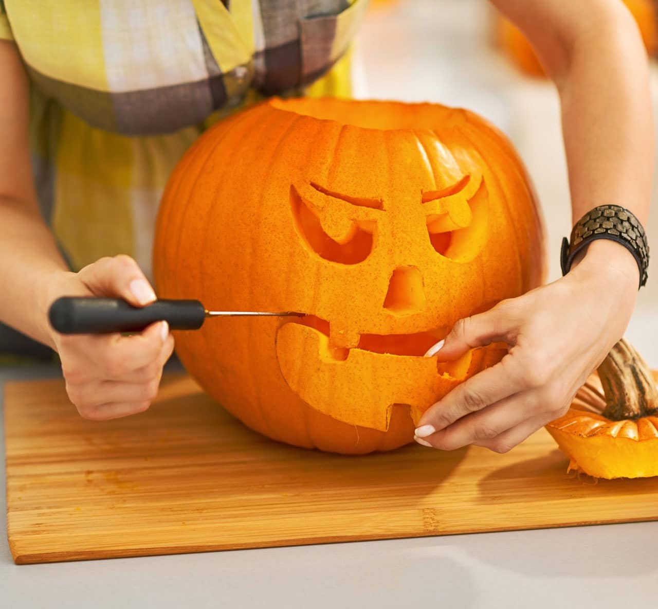 Cómo hacer una calabaza decorativa para Halloween - Etapa Infantil